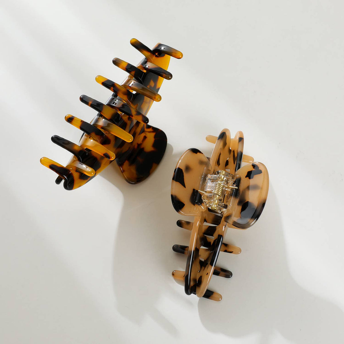 Adrienne | Medium Classic Curved Claw Clip | Still Life Story